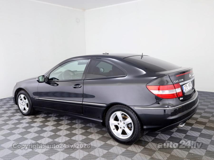 Melns Mercedes-Benz C-Class 2010 Tallina, ar dzinēja tilpumu 2.10 L un nobraukumu 229 tūkst. km par 3199 €, foto 5 vietnē AUTOMOTO.COM.LV