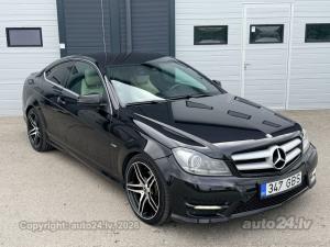 Melns Mercedes-Benz C-Class 2011 Tartu, ar dzinēja tilpumu 2.10 L un nobraukumu 305 tūkst. km par 8999 €, foto 4 vietnē AUTOMOTO.COM.LV