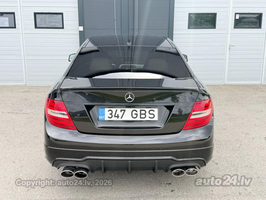 Melns Mercedes-Benz C-Class 2011 Tartu, ar dzinēja tilpumu 2.10 L un nobraukumu 305 tūkst. km par 8999 €, foto 7 vietnē AUTOMOTO.COM.LV