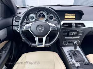 Melns Mercedes-Benz C-Class 2011 Tartu, ar dzinēja tilpumu 2.10 L un nobraukumu 305 tūkst. km par 8999 €, foto 10 vietnē AUTOMOTO.COM.LV