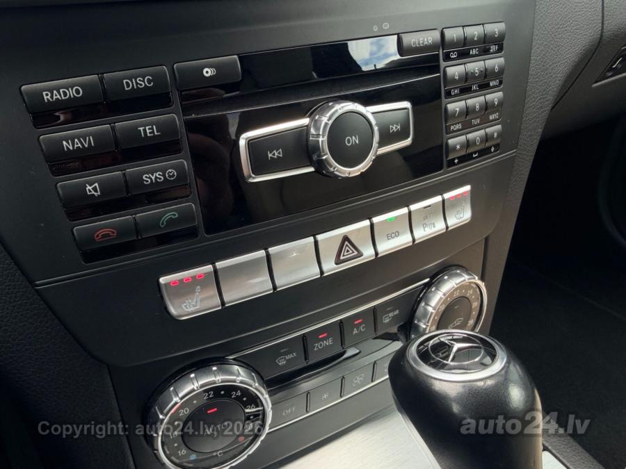Melns Mercedes-Benz C-Class 2011 Tartu, ar dzinēja tilpumu 2.10 L un nobraukumu 305 tūkst. km par 8999 €, foto 12 vietnē AUTOMOTO.COM.LV
