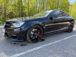 Melns Mercedes-Benz C-Class 2014 Tallina, ar dzinēja tilpumu 6.20 L un nobraukumu 116 tūkst. km par 36900 €, foto  vietnē AUTOMOTO.COM.LV