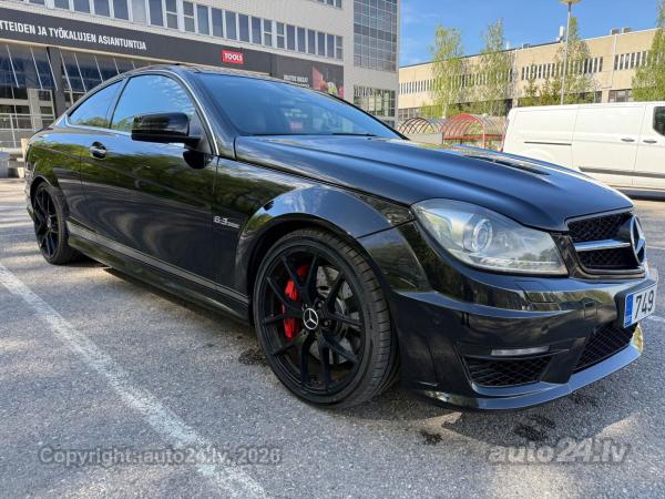 Melns Mercedes-Benz C-Class 2014 Tallina, ar dzinēja tilpumu 6.20 L un nobraukumu 116 tūkst. km par 36900 €, foto 2 vietnē AUTOMOTO.COM.LV