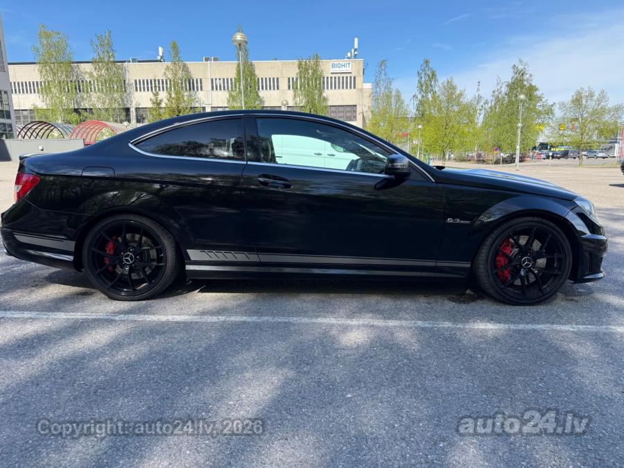 Melns Mercedes-Benz C-Class 2014 Tallina, ar dzinēja tilpumu 6.20 L un nobraukumu 116 tūkst. km par 36900 €, foto 5 vietnē AUTOMOTO.COM.LV
