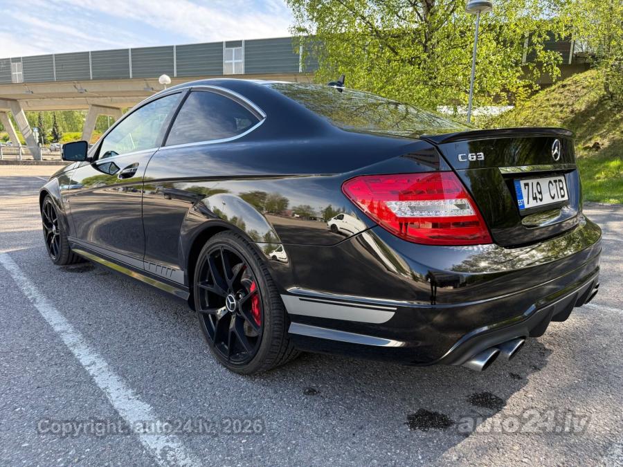 Melns Mercedes-Benz C-Class 2014 Tallina, ar dzinēja tilpumu 6.20 L un nobraukumu 116 tūkst. km par 36900 €, foto 7 vietnē AUTOMOTO.COM.LV