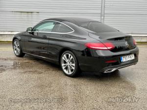 Black Mercedes-Benz C-Class 2016 in Parnu, with an engine capacity of 2.00 L and mileage of 141 thousand km for 17490 €, photo 7 on AUTOMOTO.COM.LV