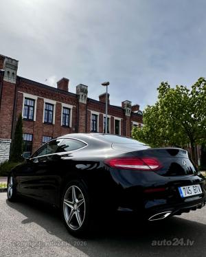Black Mercedes-Benz C-Class 2016 in Tallinn, with an engine capacity of 1.60 L and mileage of 106 thousand km for 20500 €, photo 5 on AUTOMOTO.COM.LV