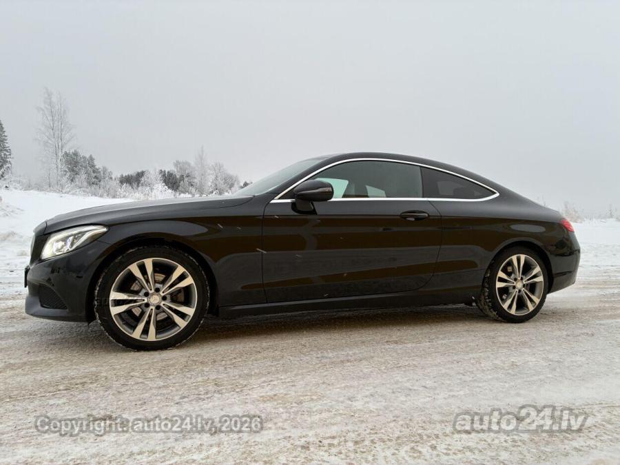 Black Mercedes-Benz C-Class 2017 in Tallinn, with an engine capacity of 2.10 L and mileage of 224 thousand km for 20500 €, photo 2 on AUTOMOTO.COM.LV
