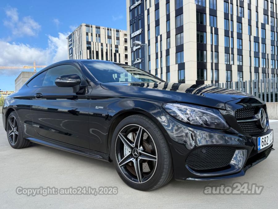 Melns Mercedes-Benz C-Class 2018 Tallina, ar dzinēja tilpumu 3.00 L un nobraukumu 125 tūkst. km par 35000 €, foto 4 vietnē AUTOMOTO.COM.LV