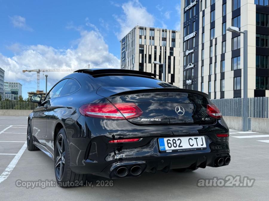 Melns Mercedes-Benz C-Class 2018 Tallina, ar dzinēja tilpumu 3.00 L un nobraukumu 125 tūkst. km par 35000 €, foto 7 vietnē AUTOMOTO.COM.LV