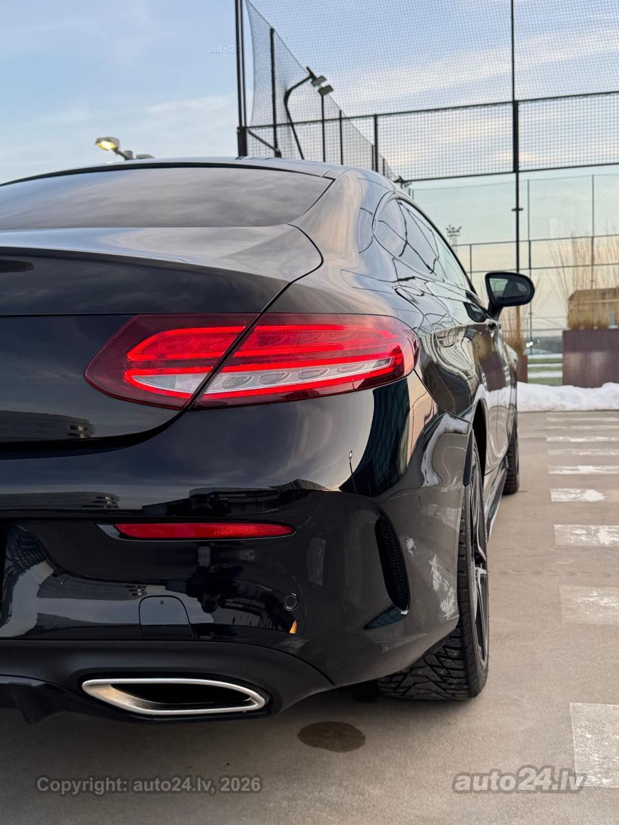 Black Mercedes-Benz C-Class 2019 in Tallinn, with an engine capacity of 1.50 L and mileage of 82 thousand km for 31900 €, photo 9 on AUTOMOTO.COM.LV
