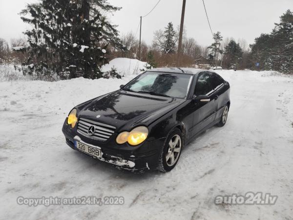 Black Mercedes-Benz C-Class 2003 in Tallinn, with an engine capacity of 2.10 L and mileage of 0 thousand km for 999 €, photo 1 on AUTOMOTO.COM.LV