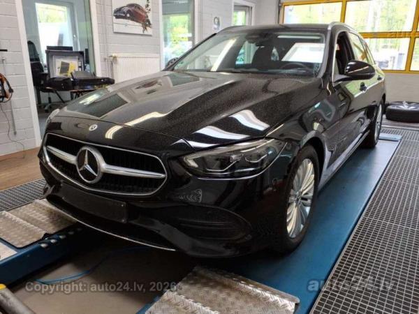Melns Mercedes-Benz C-Class 2025 Tallina, ar dzinēja tilpumu 2.00 L un nobraukumu 49 tūkst. km par 34995 €, foto 1 vietnē AUTOMOTO.COM.LV