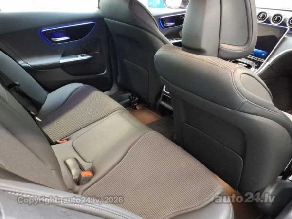 Melns Mercedes-Benz C-Class 2025 Tallina, ar dzinēja tilpumu 2.00 L un nobraukumu 49 tūkst. km par 34995 €, foto 8 vietnē AUTOMOTO.COM.LV