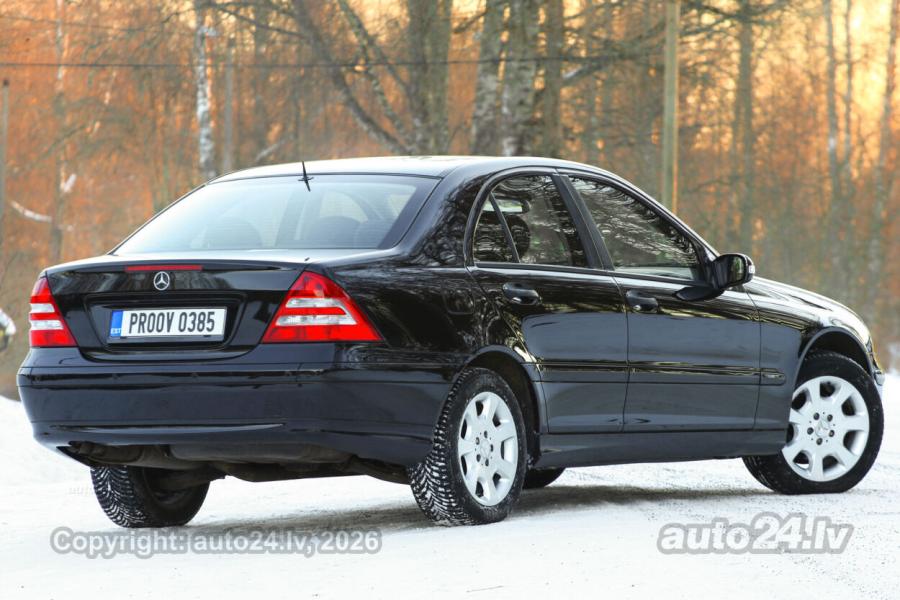 Melns Mercedes-Benz C-Class 2005 Viljandi, ar dzinēja tilpumu 2.10 L un nobraukumu 284 tūkst. km par 4690 €, foto 4 vietnē AUTOMOTO.COM.LV