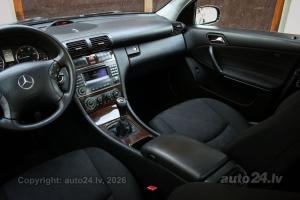 Melns Mercedes-Benz C-Class 2005 Viljandi, ar dzinēja tilpumu 2.10 L un nobraukumu 284 tūkst. km par 4690 €, foto 7 vietnē AUTOMOTO.COM.LV