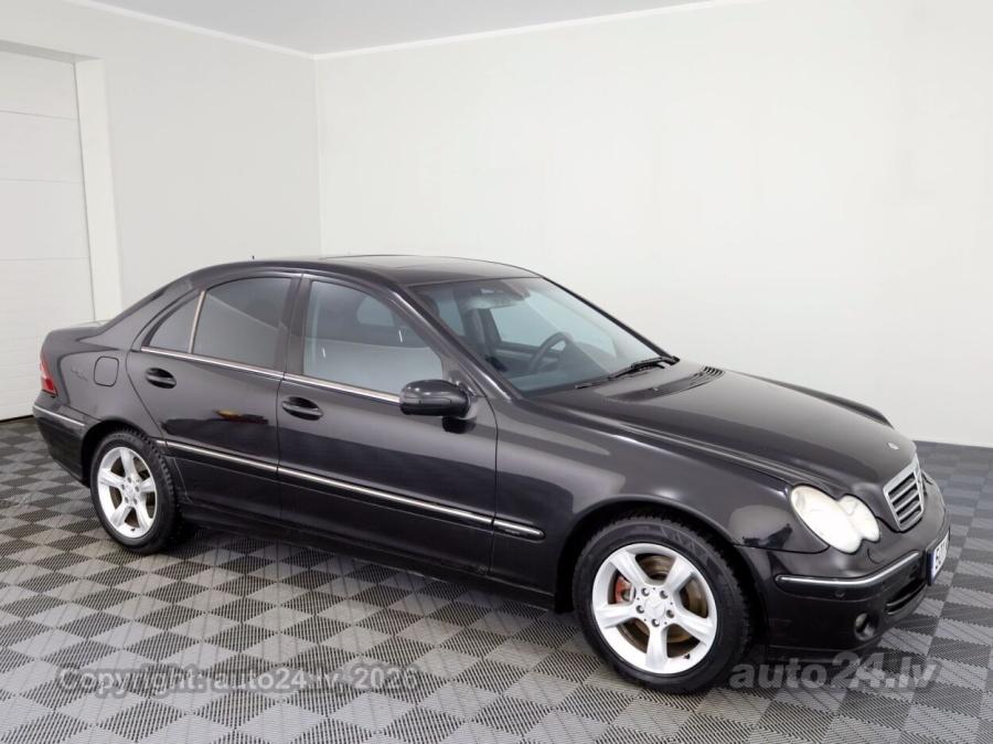 Melns Mercedes-Benz C-Class 2005 Tallina, ar dzinēja tilpumu 2.70 L un nobraukumu 418 tūkst. km par 1499 €, foto 1 vietnē AUTOMOTO.COM.LV
