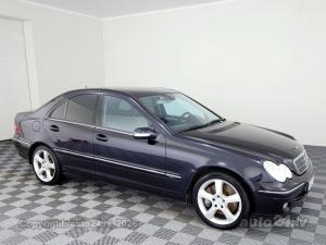 Черный Мерседес Ц-Класс 2005 в Таллин, объемом двигателя 3.00 л и пробегом 309 тыс. км за 2299 €, фото  на AUTOMOTO.COM.LV