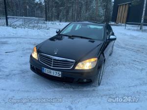 Melns Mercedes-Benz C-Class 2007 Tallina, ar dzinēja tilpumu 1.80 L un nobraukumu 207 tūkst. km par 4299 €, foto 11 vietnē AUTOMOTO.COM.LV