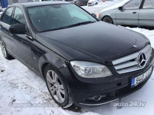 Melns Mercedes-Benz C-Class 2007 Tartu, ar dzinēja tilpumu 2.10 L un nobraukumu 0 tūkst. km par 2350 €, foto 2 vietnē AUTOMOTO.COM.LV