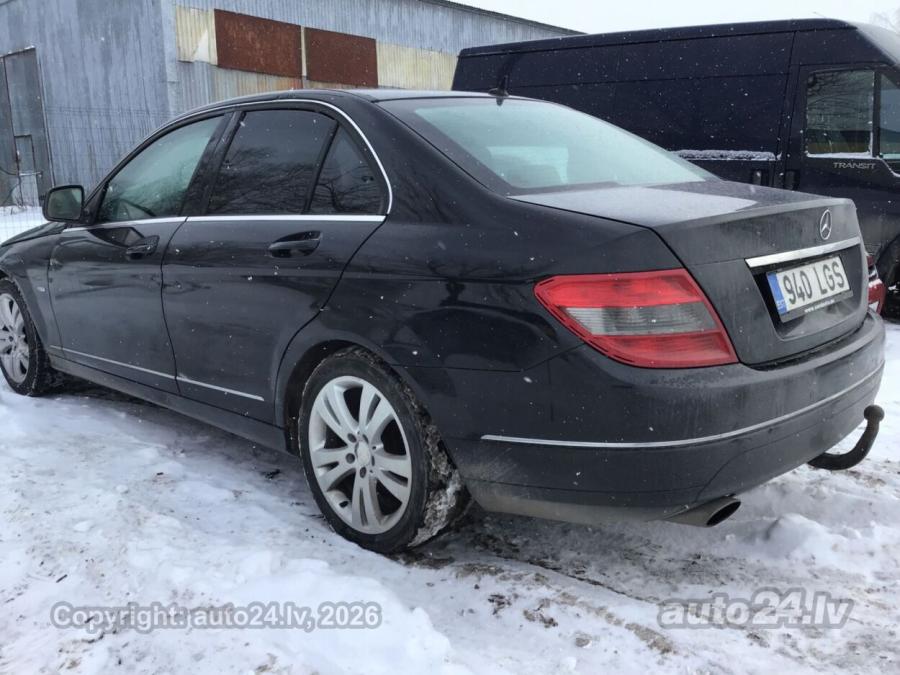 Melns Mercedes-Benz C-Class 2007 Tartu, ar dzinēja tilpumu 2.10 L un nobraukumu 0 tūkst. km par 2350 €, foto 5 vietnē AUTOMOTO.COM.LV