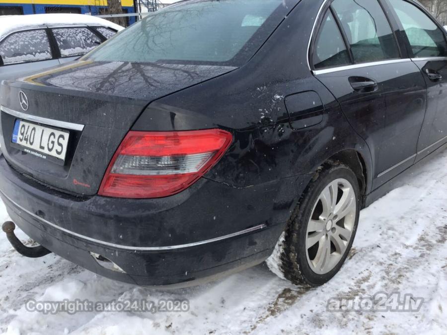 Melns Mercedes-Benz C-Class 2007 Tartu, ar dzinēja tilpumu 2.10 L un nobraukumu 0 tūkst. km par 2350 €, foto 6 vietnē AUTOMOTO.COM.LV