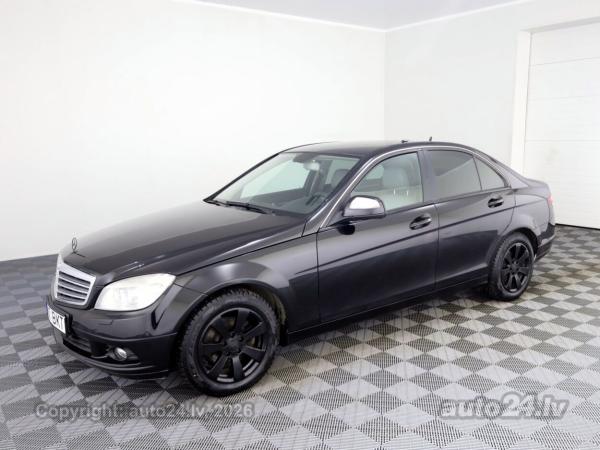 Black Mercedes-Benz C-Class 2007 in Tallinn, with an engine capacity of 2.10 L and mileage of 466 thousand km for 2699 €, photo 2 on AUTOMOTO.COM.LV