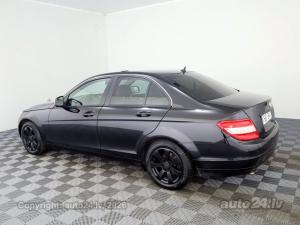 Melns Mercedes-Benz C-Class 2007 Tallina, ar dzinēja tilpumu 2.10 L un nobraukumu 466 tūkst. km par 2699 €, foto 4 vietnē AUTOMOTO.COM.LV