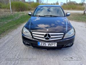 Melns Mercedes-Benz C-Class 2007 Paide, ar dzinēja tilpumu 2.10 L un nobraukumu 289 tūkst. km par 5500 €, foto 3 vietnē AUTOMOTO.COM.LV