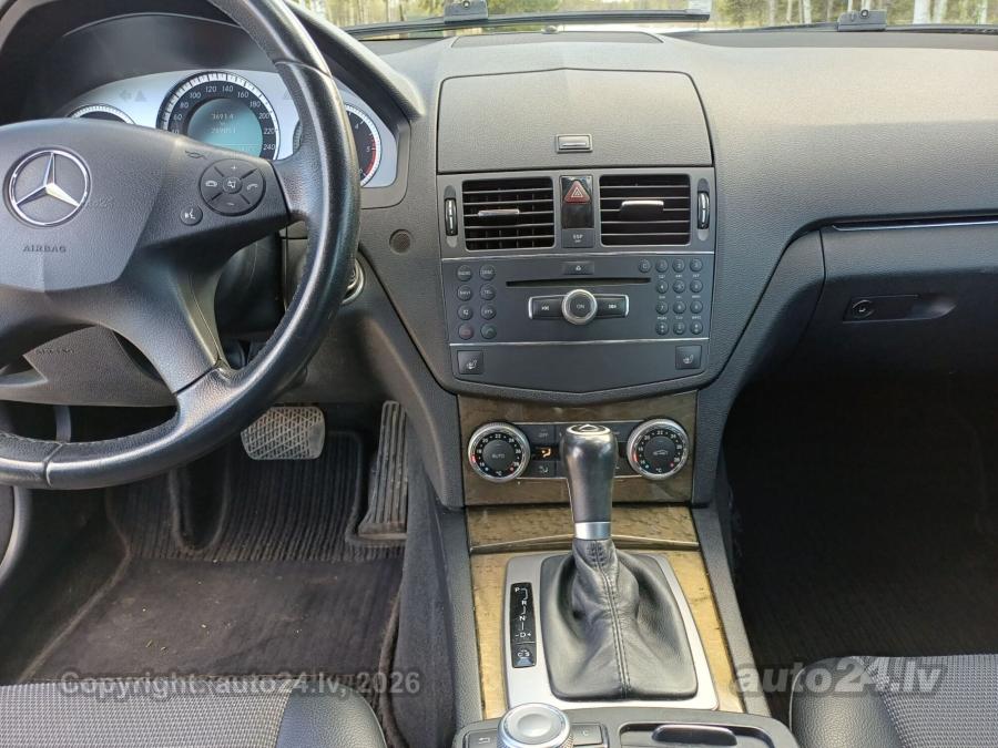 Melns Mercedes-Benz C-Class 2007 Paide, ar dzinēja tilpumu 2.10 L un nobraukumu 289 tūkst. km par 5500 €, foto 9 vietnē AUTOMOTO.COM.LV