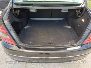 Melns Mercedes-Benz C-Class 2007 Paide, ar dzinēja tilpumu 2.10 L un nobraukumu 289 tūkst. km par 5500 €, foto 11 vietnē AUTOMOTO.COM.LV