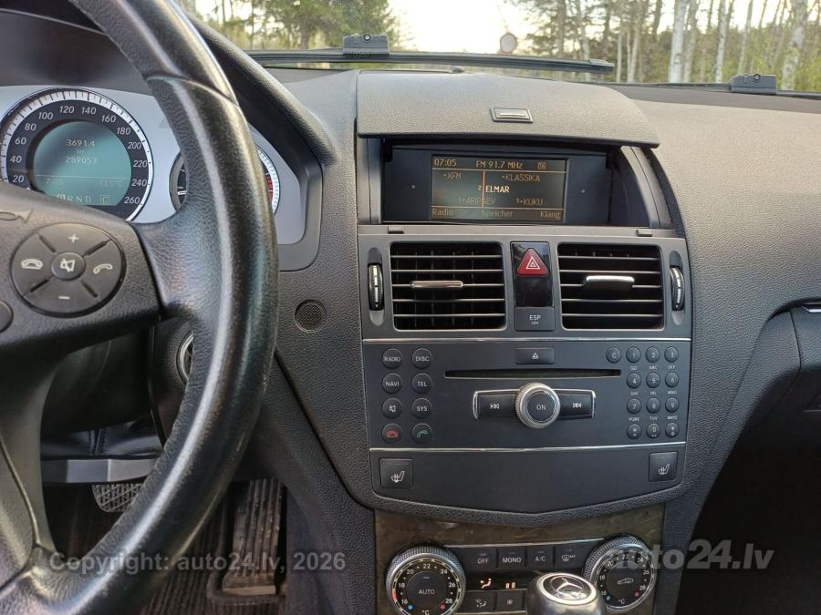 Melns Mercedes-Benz C-Class 2007 Paide, ar dzinēja tilpumu 2.10 L un nobraukumu 289 tūkst. km par 5500 €, foto 12 vietnē AUTOMOTO.COM.LV