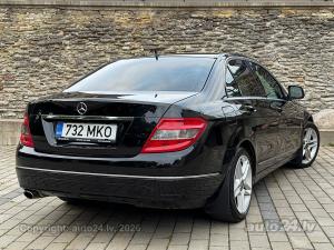 Black Mercedes-Benz C-Class 2007 in Tallinn, with an engine capacity of 1.80 L and mileage of 262 thousand km for 5400 €, photo 5 on AUTOMOTO.COM.LV