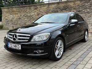 Black Mercedes-Benz C-Class 2007 in Tallinn, with an engine capacity of 1.80 L and mileage of 262 thousand km for 5400 €, photo 8 on AUTOMOTO.COM.LV