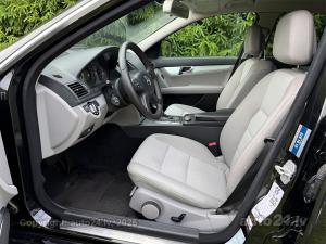 Black Mercedes-Benz C-Class 2007 in Tallinn, with an engine capacity of 1.80 L and mileage of 262 thousand km for 5400 €, photo 12 on AUTOMOTO.COM.LV
