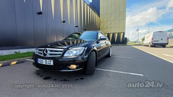 Melns Mercedes-Benz C-Class 2007 Tallina, ar dzinēja tilpumu 3.00 L un nobraukumu 280 tūkst. km par 4998 €, foto 5 vietnē AUTOMOTO.COM.LV