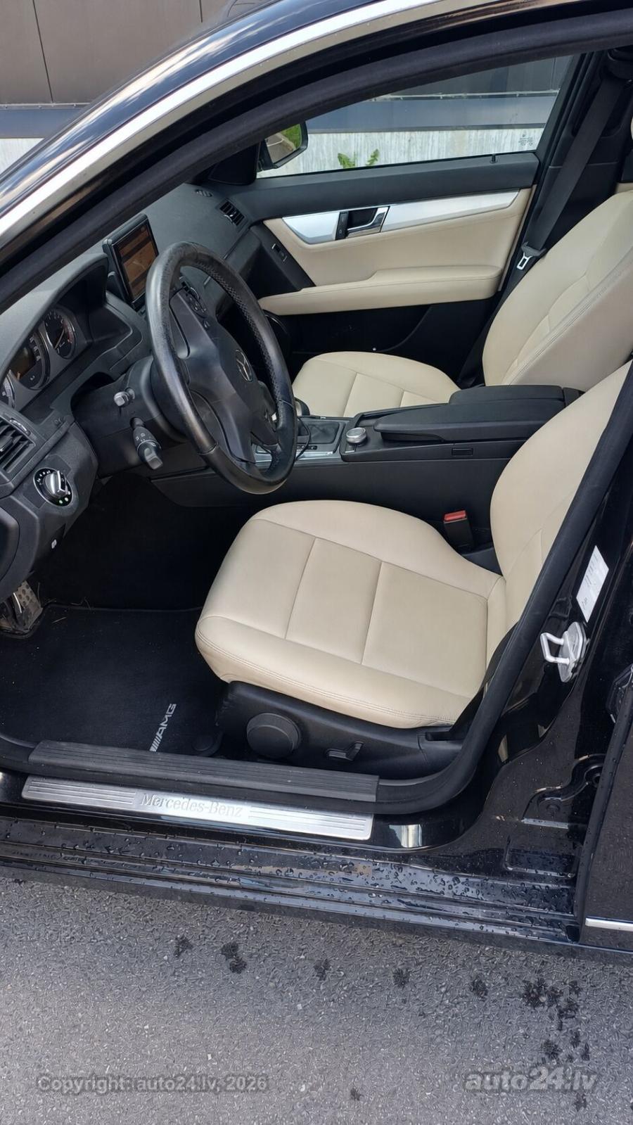 Melns Mercedes-Benz C-Class 2007 Tallina, ar dzinēja tilpumu 3.00 L un nobraukumu 280 tūkst. km par 4998 €, foto 9 vietnē AUTOMOTO.COM.LV