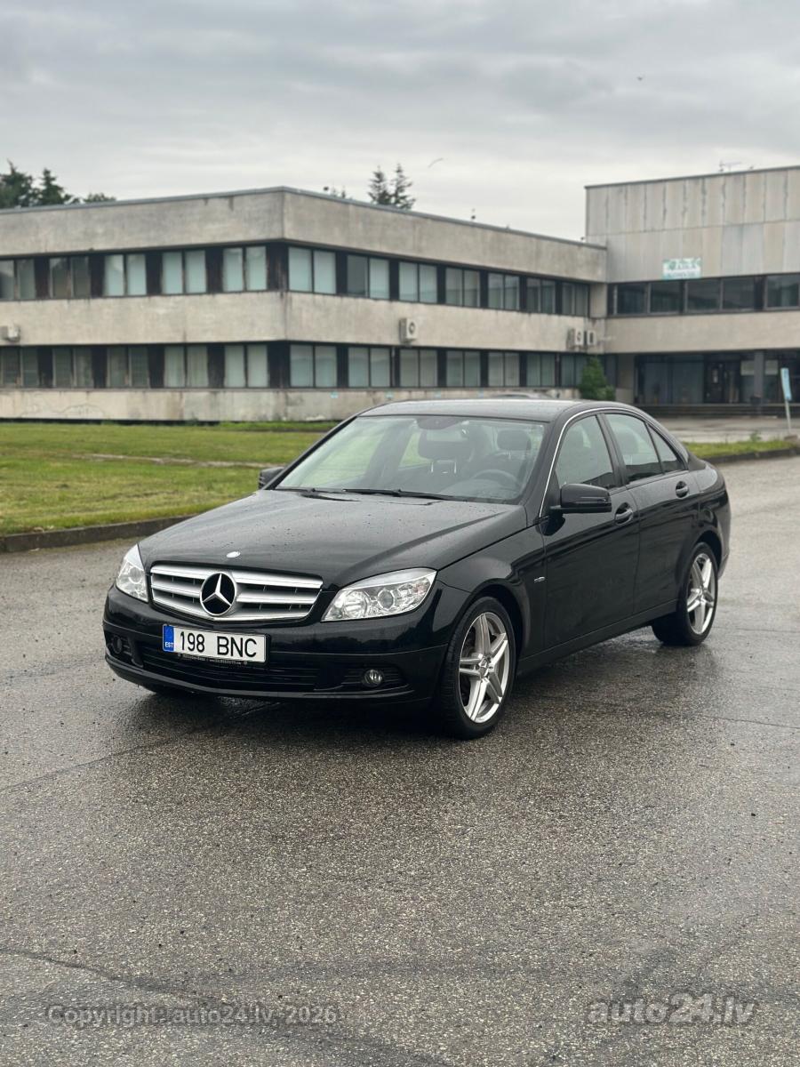 Melns Mercedes-Benz C-Class 2010 Tallina, ar dzinēja tilpumu 2.10 L un nobraukumu 154 tūkst. km par 6999 €, foto 1 vietnē AUTOMOTO.COM.LV