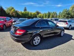 Melns Mercedes-Benz C-Class 2010 Tartu, ar dzinēja tilpumu 2.00 L un nobraukumu 231 tūkst. km par 7790 €, foto 9 vietnē AUTOMOTO.COM.LV