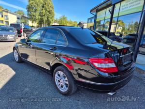 Melns Mercedes-Benz C-Class 2010 Tartu, ar dzinēja tilpumu 2.00 L un nobraukumu 231 tūkst. km par 7790 €, foto 12 vietnē AUTOMOTO.COM.LV