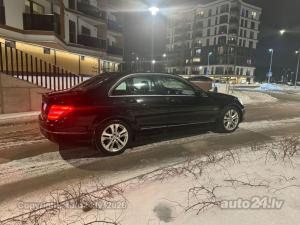 Melns Mercedes-Benz C-Class 2011 Tallina, ar dzinēja tilpumu 1.80 L un nobraukumu 127 tūkst. km par 6899 €, foto 3 vietnē AUTOMOTO.COM.LV
