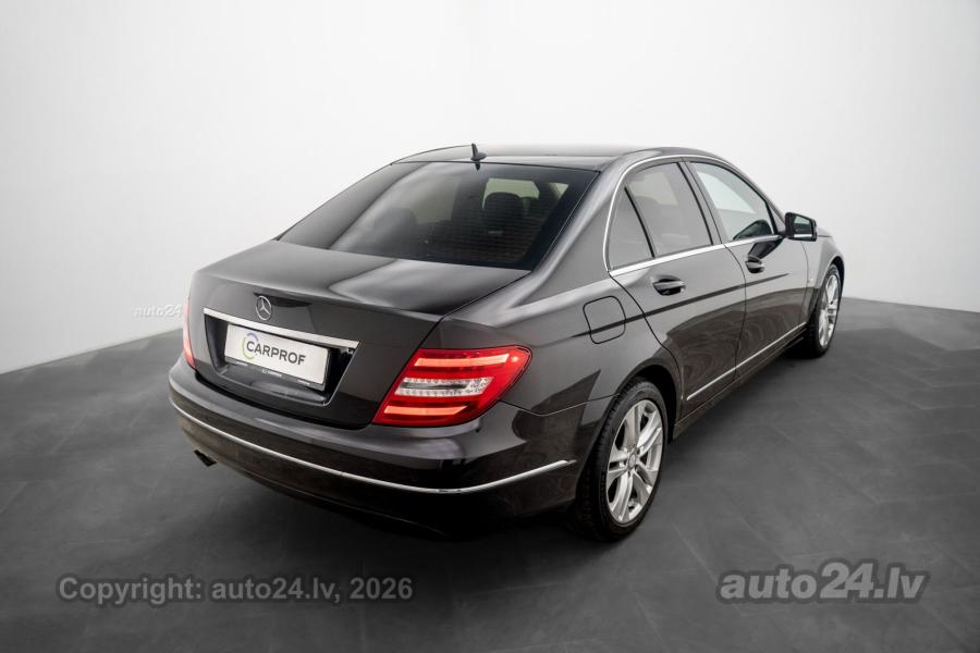 Black Mercedes-Benz C-Class 2012 in Tallinn, with an engine capacity of 1.80 L and mileage of 149 thousand km for 9999 €, photo 5 on AUTOMOTO.COM.LV