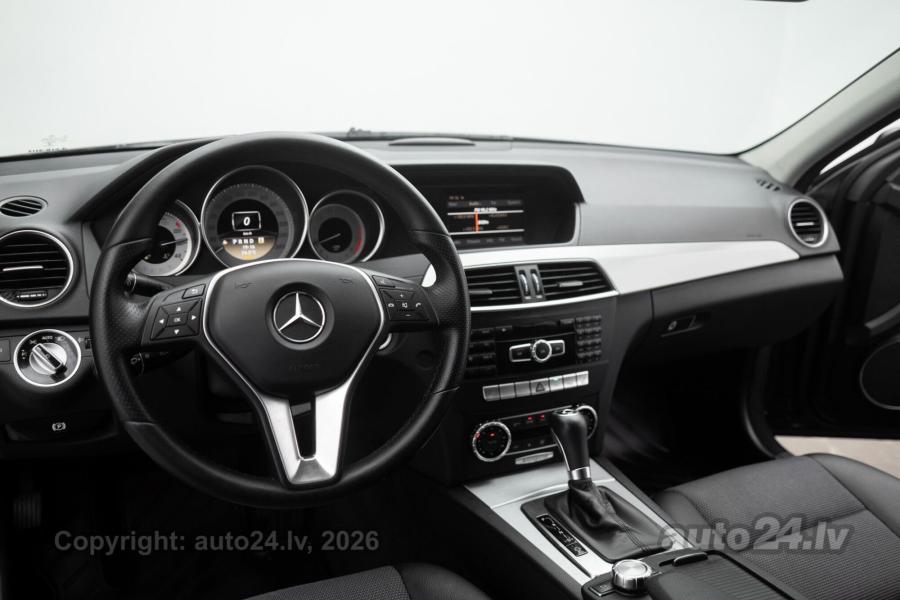 Black Mercedes-Benz C-Class 2012 in Tallinn, with an engine capacity of 1.80 L and mileage of 149 thousand km for 9999 €, photo 8 on AUTOMOTO.COM.LV