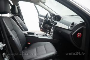 Black Mercedes-Benz C-Class 2012 in Tallinn, with an engine capacity of 1.80 L and mileage of 149 thousand km for 9999 €, photo 12 on AUTOMOTO.COM.LV