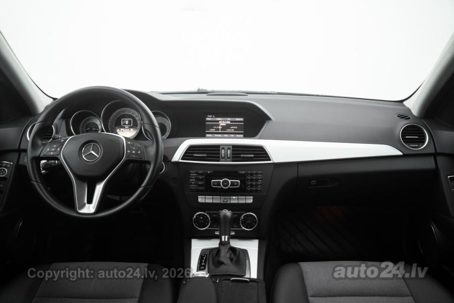 Black Mercedes-Benz C-Class 2012 in Tallinn, with an engine capacity of 1.80 L and mileage of 149 thousand km for 9999 €, photo 14 on AUTOMOTO.COM.LV