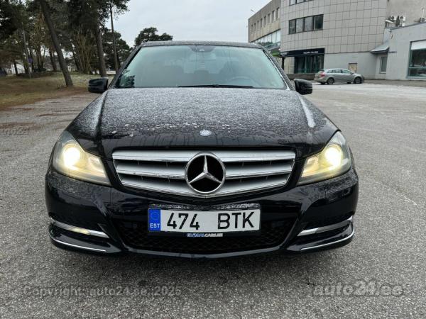 Black Mercedes-Benz C-Class 2013 in Tallinn, with an engine capacity of 2.10 L and mileage of 322 thousand km for 6950 €, photo 2 on AUTOMOTO.COM.LV