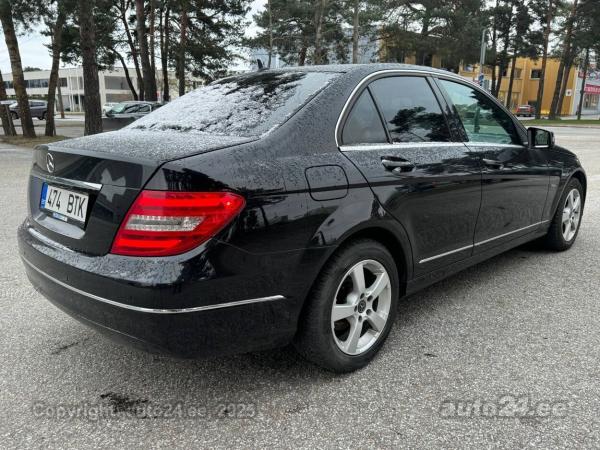 Black Mercedes-Benz C-Class 2013 in Tallinn, with an engine capacity of 2.10 L and mileage of 322 thousand km for 6950 €, photo 4 on AUTOMOTO.COM.LV