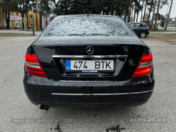 Black Mercedes-Benz C-Class 2013 in Tallinn, with an engine capacity of 2.10 L and mileage of 322 thousand km for 6950 €, photo 5 on AUTOMOTO.COM.LV