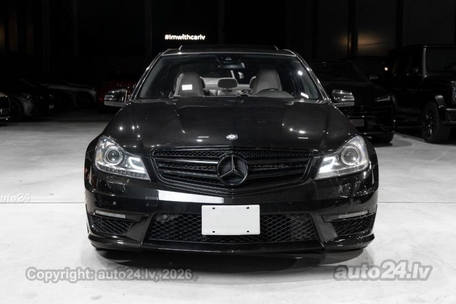 Black Mercedes-Benz C-Class 2013 in Riga, with an engine capacity of 6.20 L and mileage of 182 thousand km for 32000 €, photo 2 on AUTOMOTO.COM.LV