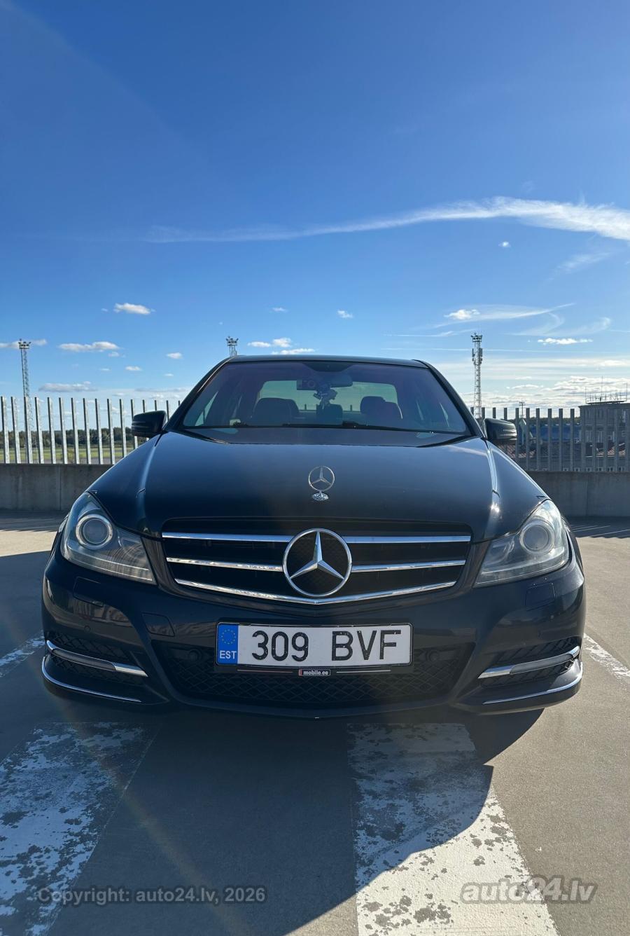 Melns Mercedes-Benz C-Class 2013 Tallina, ar dzinēja tilpumu 2.10 L un nobraukumu 180 tūkst. km par 11000 €, foto 4 vietnē AUTOMOTO.COM.LV